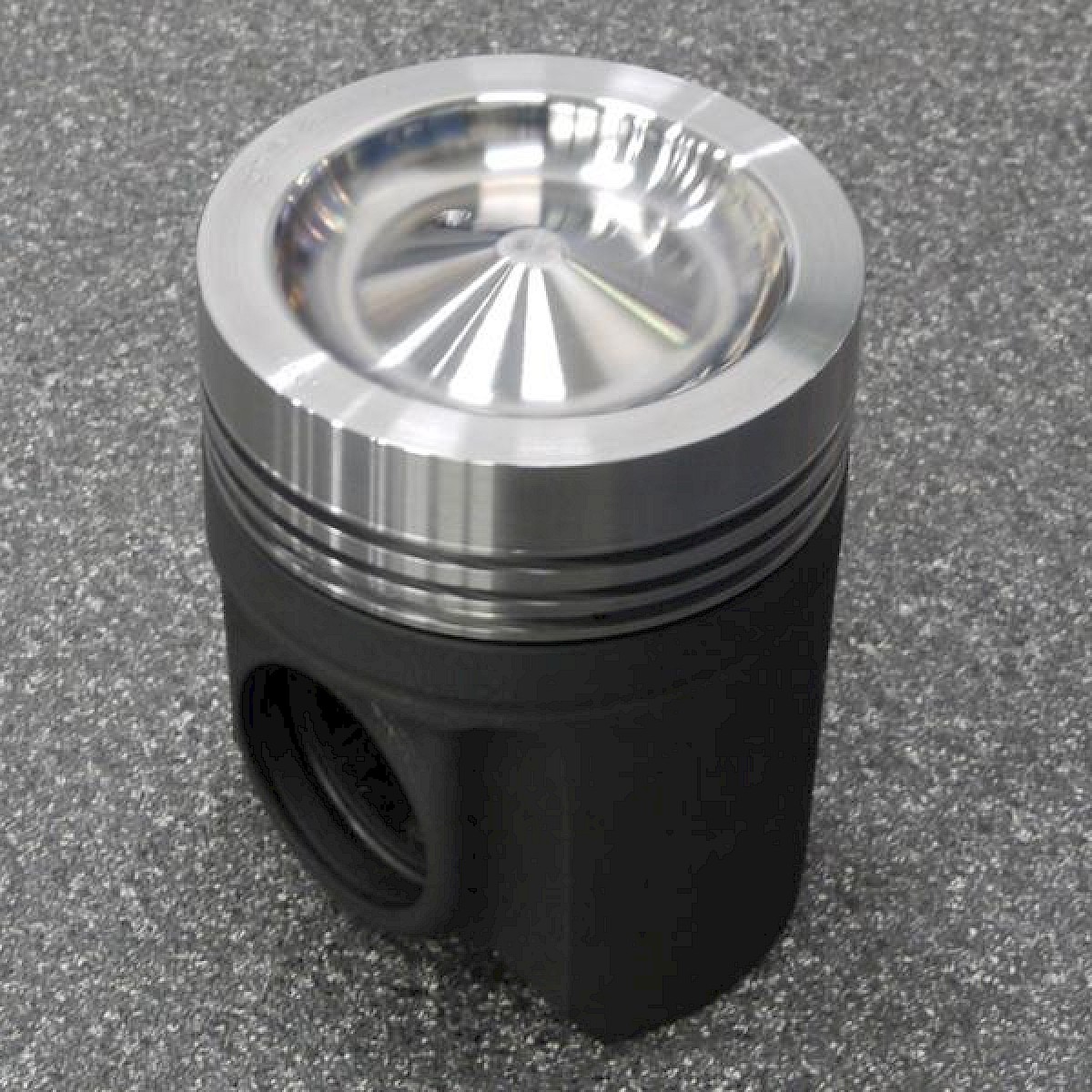 Piston | 20 | Wärtsilä | Brands overview | Toes & Zn