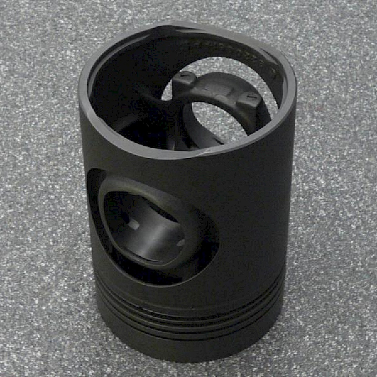 Piston | VASA 22 | Wärtsilä | Brands overview | Toes & Zn